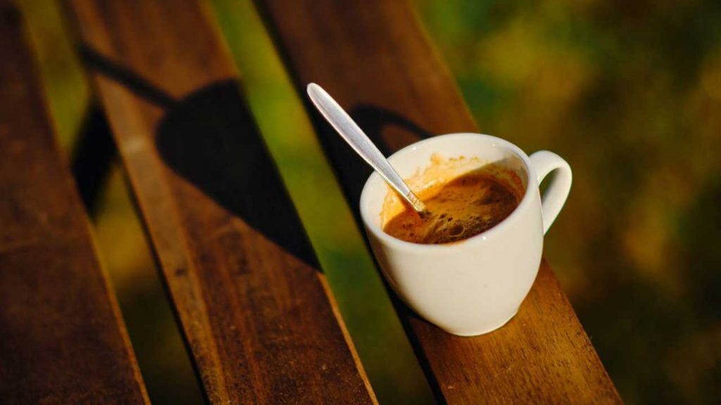 Caffeomancy how to read coffee meaning of figures - Cosmoinsight